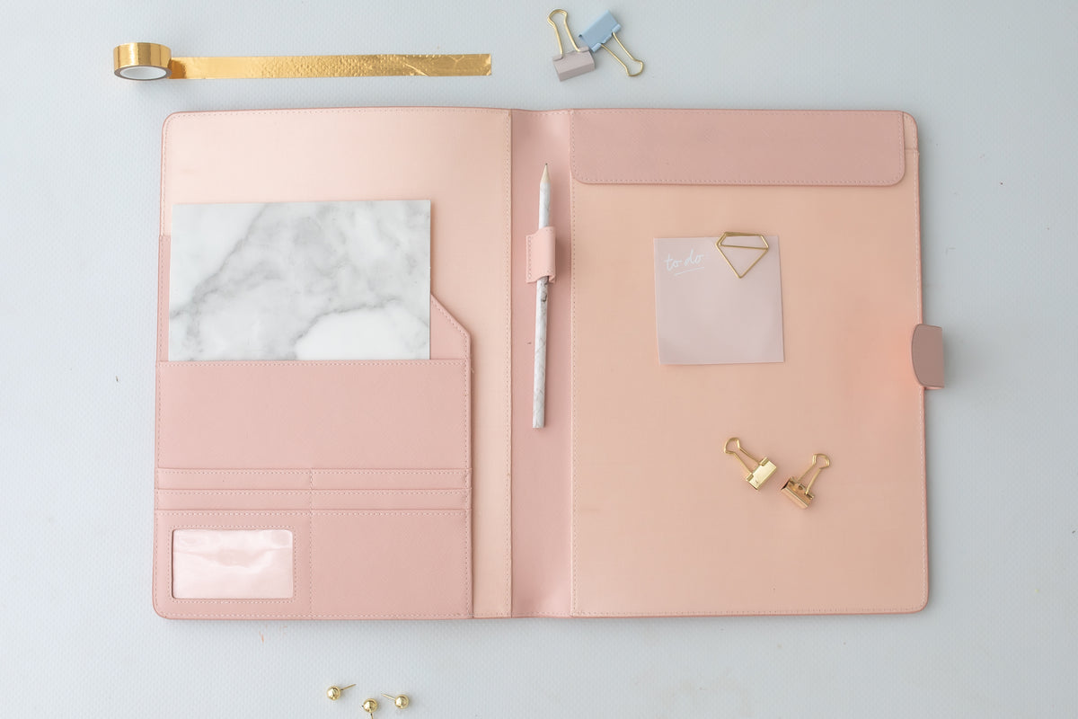 Miss-Elizabeth-Compendium Rose Gold | Miss Monogram