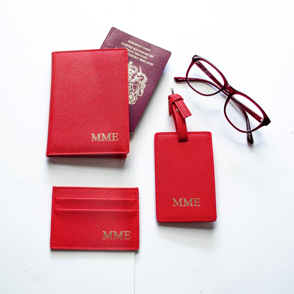LIVE Personalising by Miss Monogram to monogram gifts for your guests ...